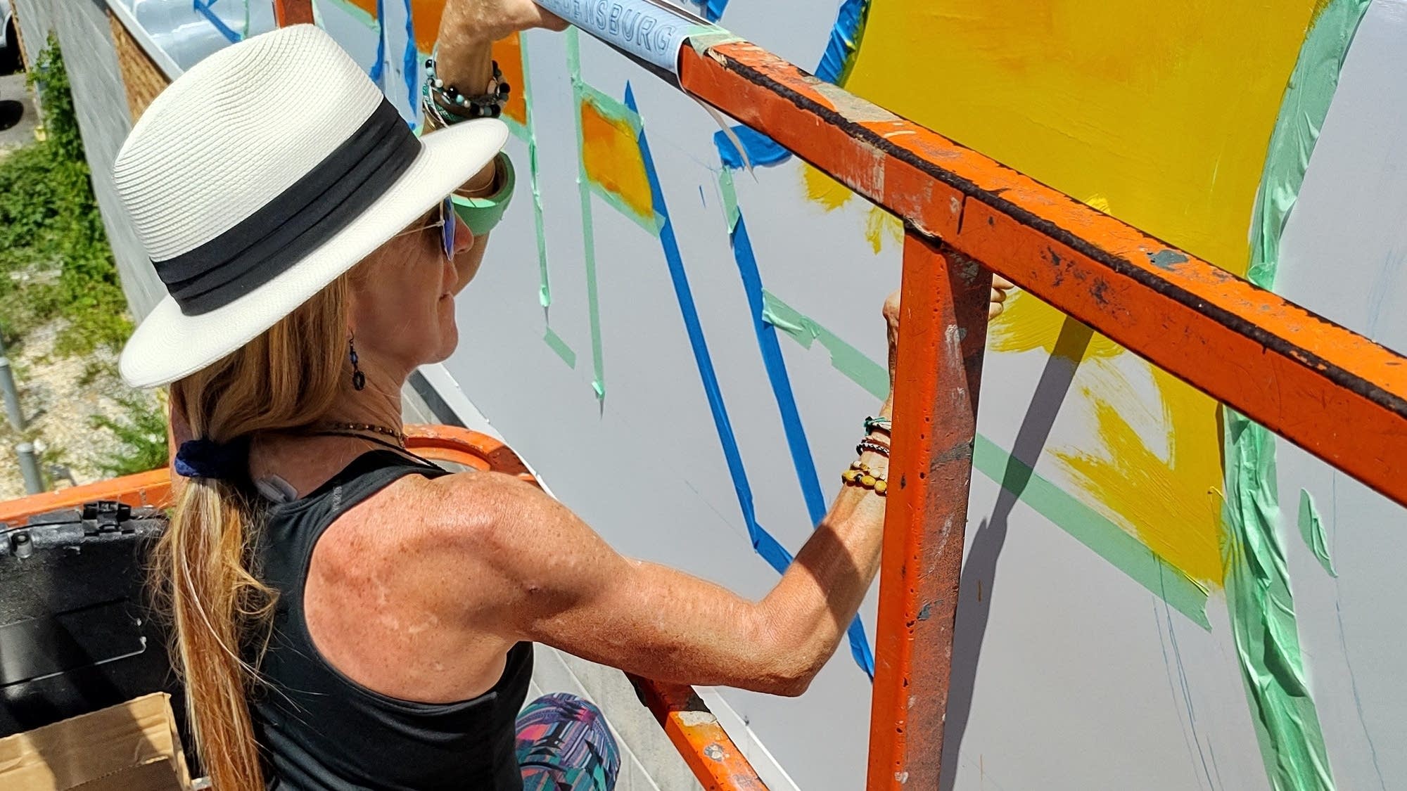 This muralist took just about any position in building her career ...