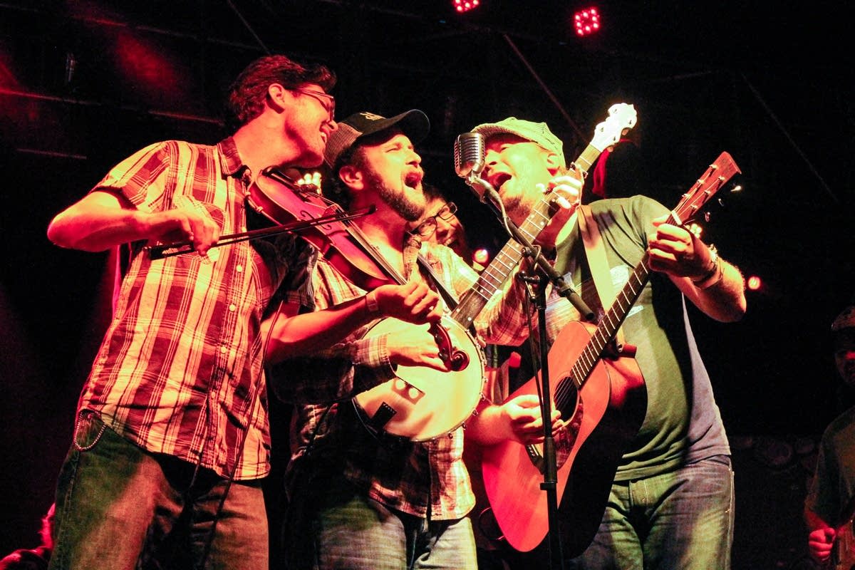 The Gig List for Dec. 2: Humbird; Pert Near Sandstone; Folios; New ...