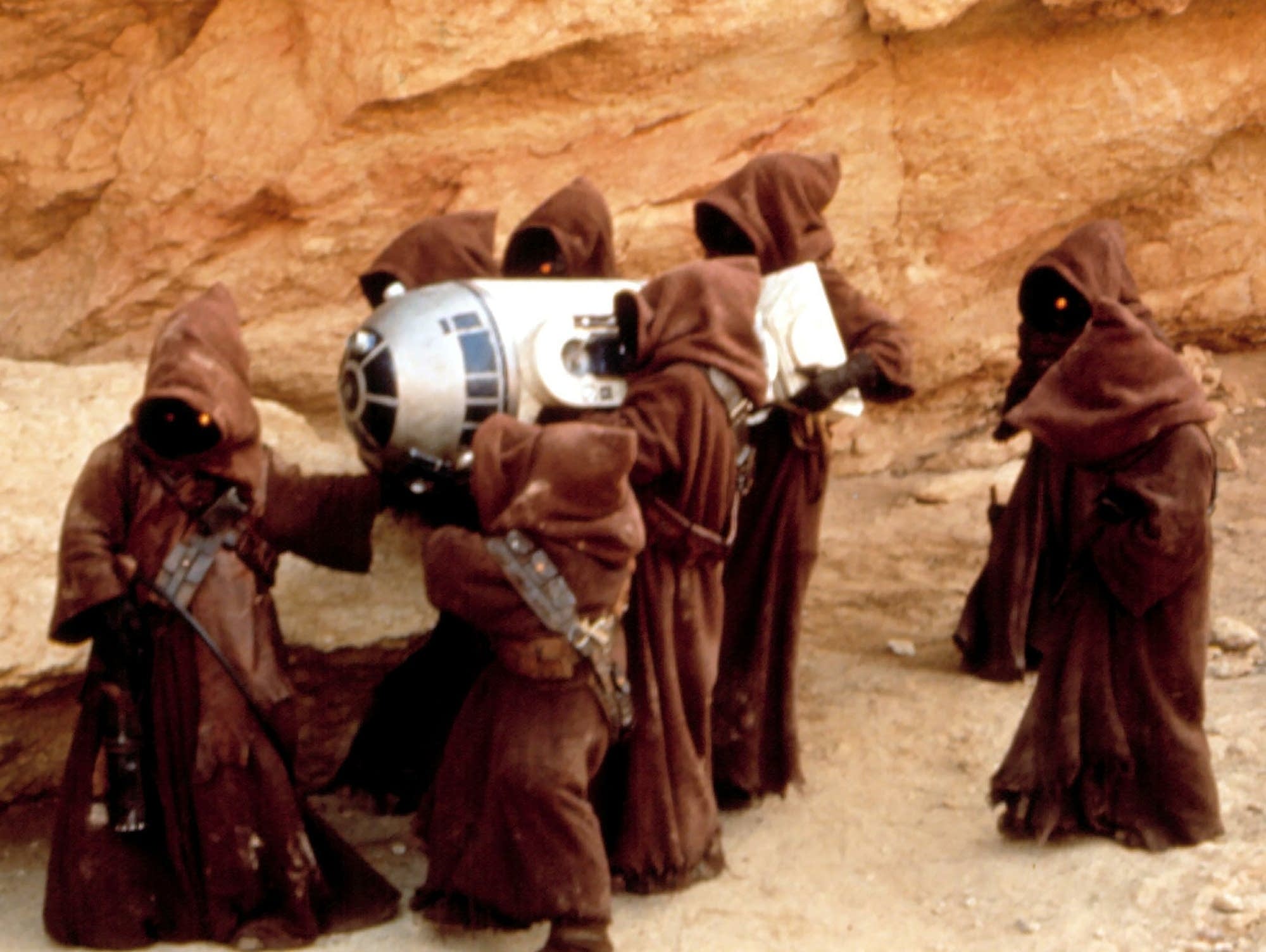 Music News: Synthmaker behind R2-D2's voice dies at 93