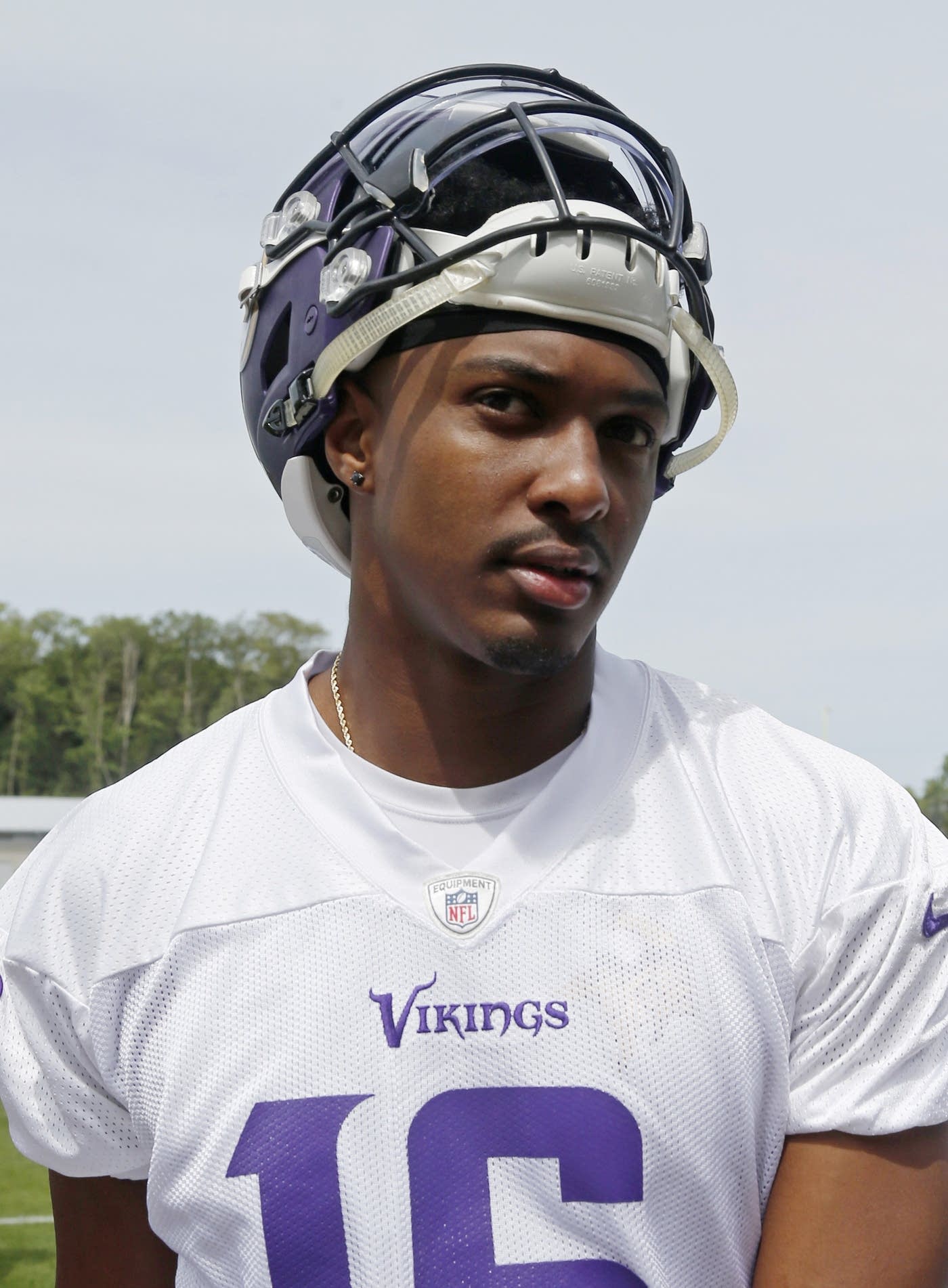 Vikings wide receiver Jones charged with domestic assault | MPR News