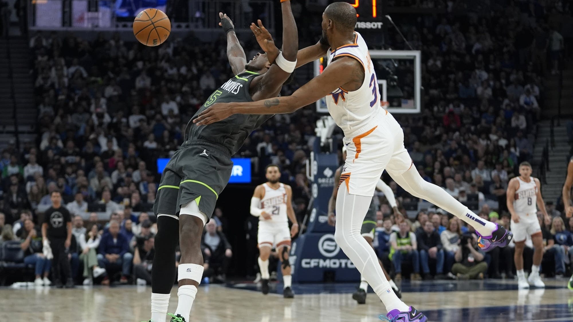 Timberwolves complete a 4-game season sweep of Suns | MPR News