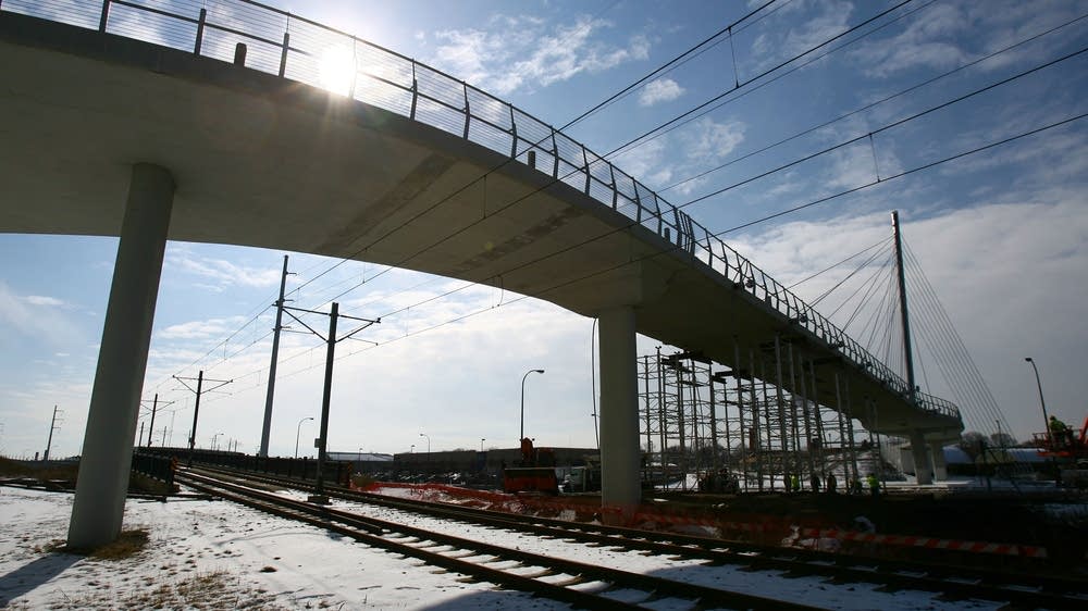 Sabo Bridge remains closed over safety concerns | MPR News