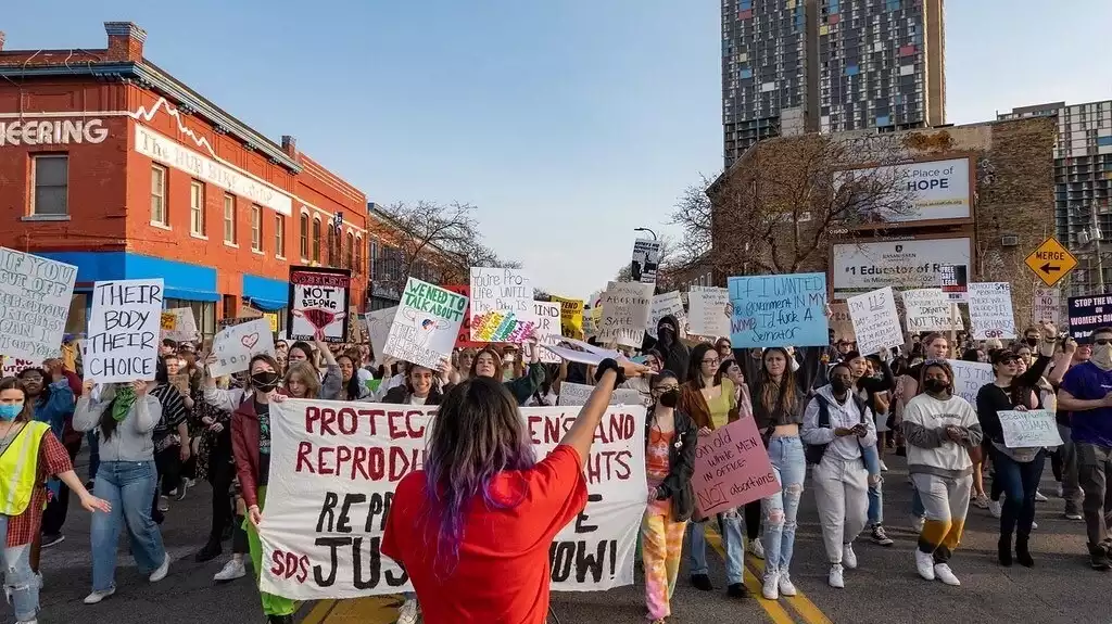 Student group pushes U to offer abortions on campuses | MPR News