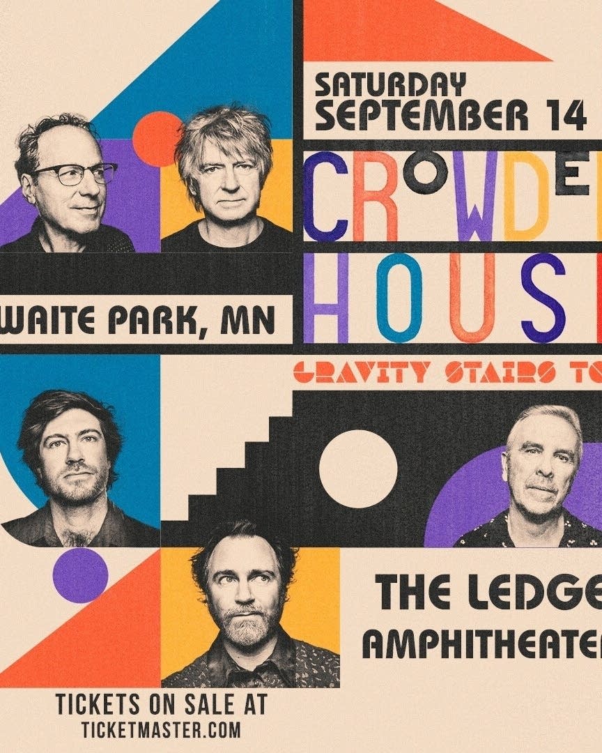 Crowded house tour | Arsecultur.com