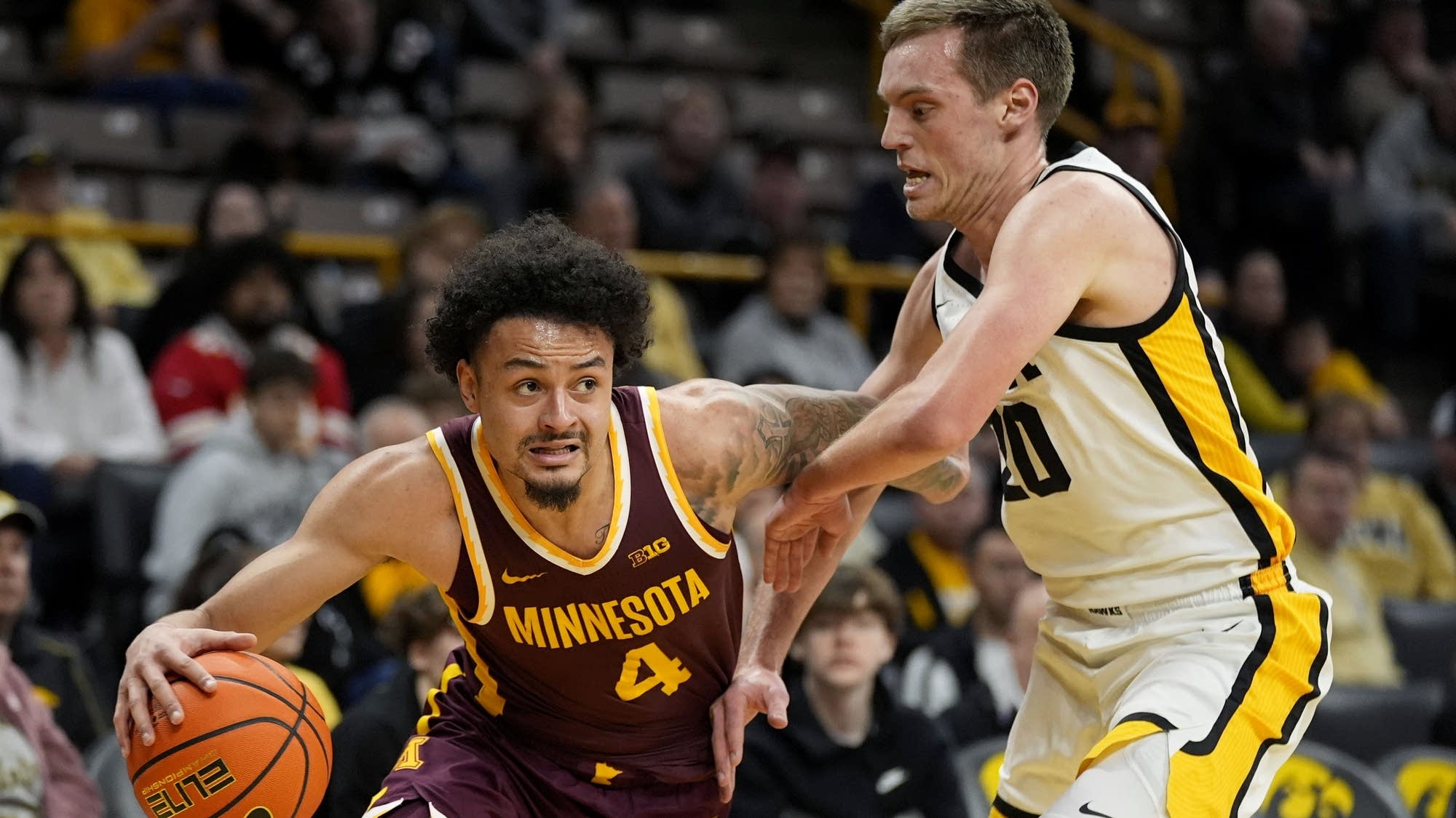 McCaffrey, Sandfort help Iowa erase 20-point deficit, beat Minnesota 90 ...