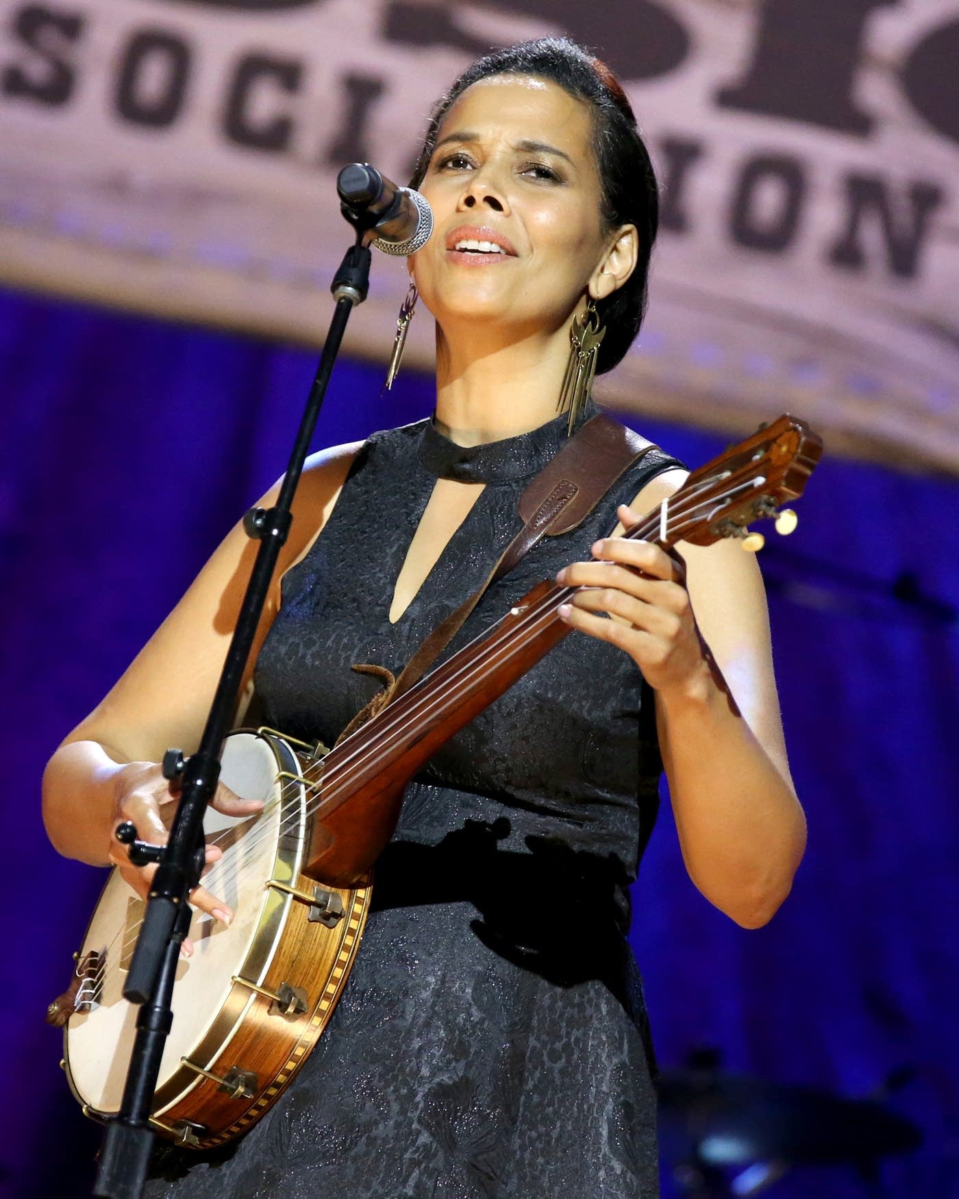 Rhiannon Giddens Married