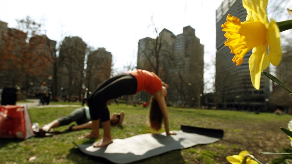 Weird warm March temps thaw out US | MPR News