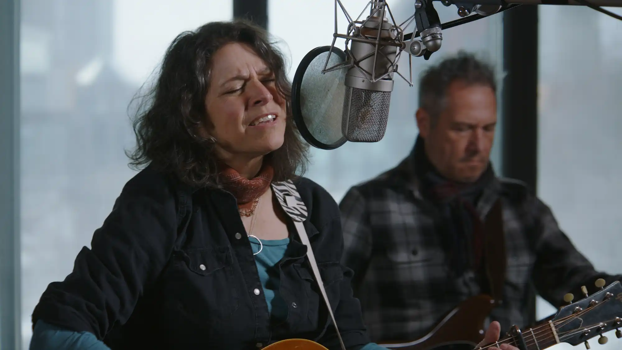 Kris Delmhorst plays songs from 'Ghosts in the Garden' at The Current ...