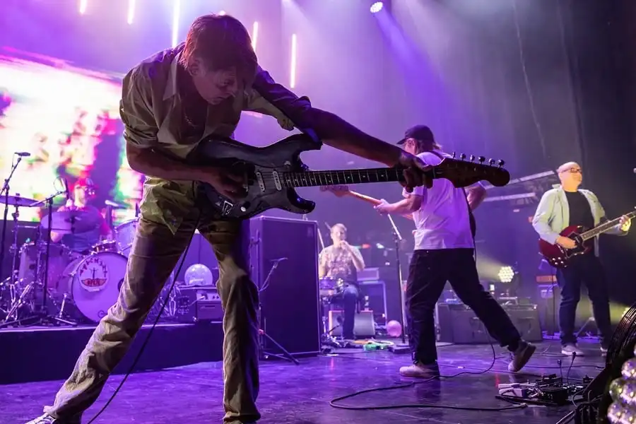 Sound Unseen: Pavements