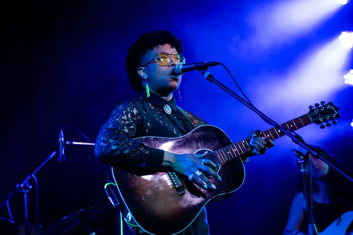 Amythyst Kiah gives commanding performance at Parkway Theater