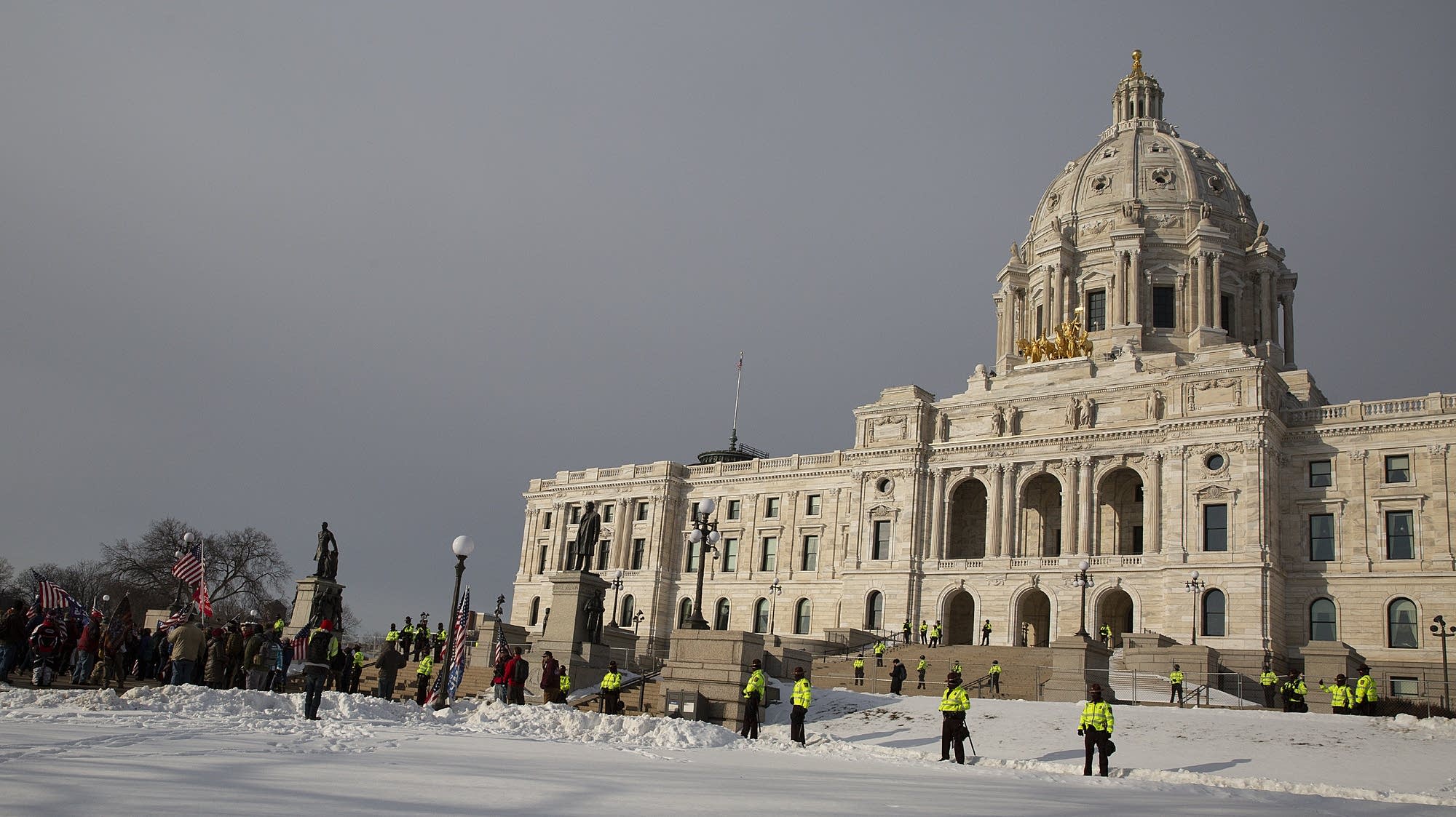 FBI warns of possible 'Boogaloo' violence at MN Capitol this weekend ...