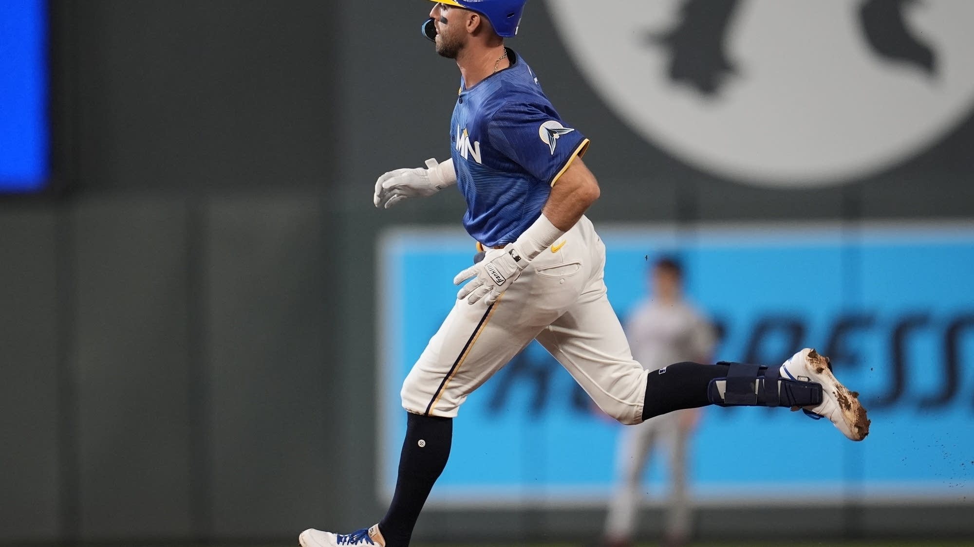 Kody Clemens belts 3 homers in Twins’ 9-8 win | MPR News