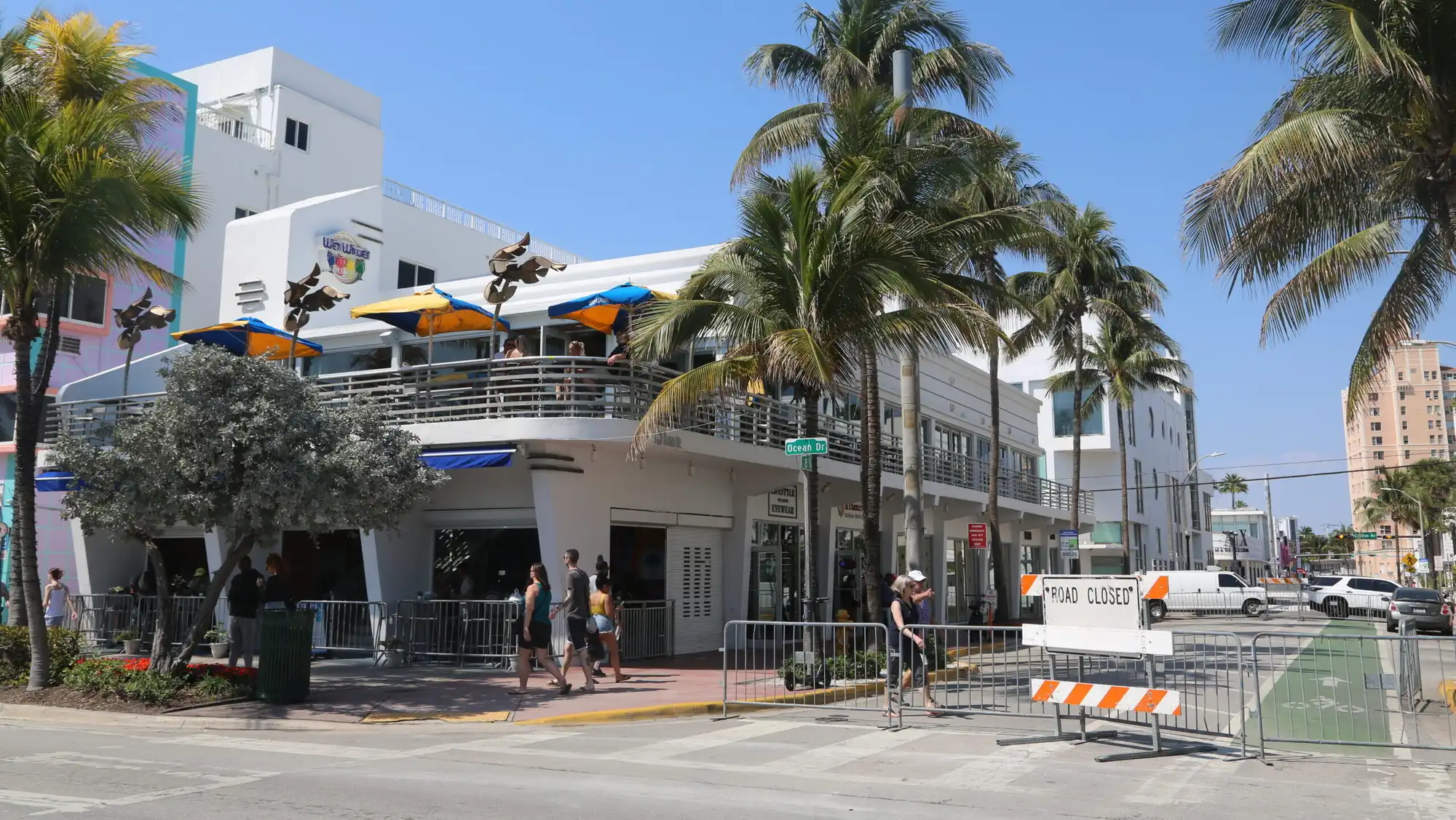 Businesses adapt to Miami Beach rules against spring break violence
