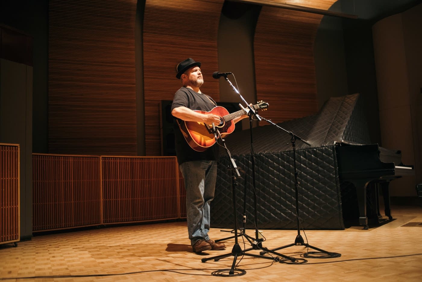 John Louis performs live at Radio Heartland | The Current