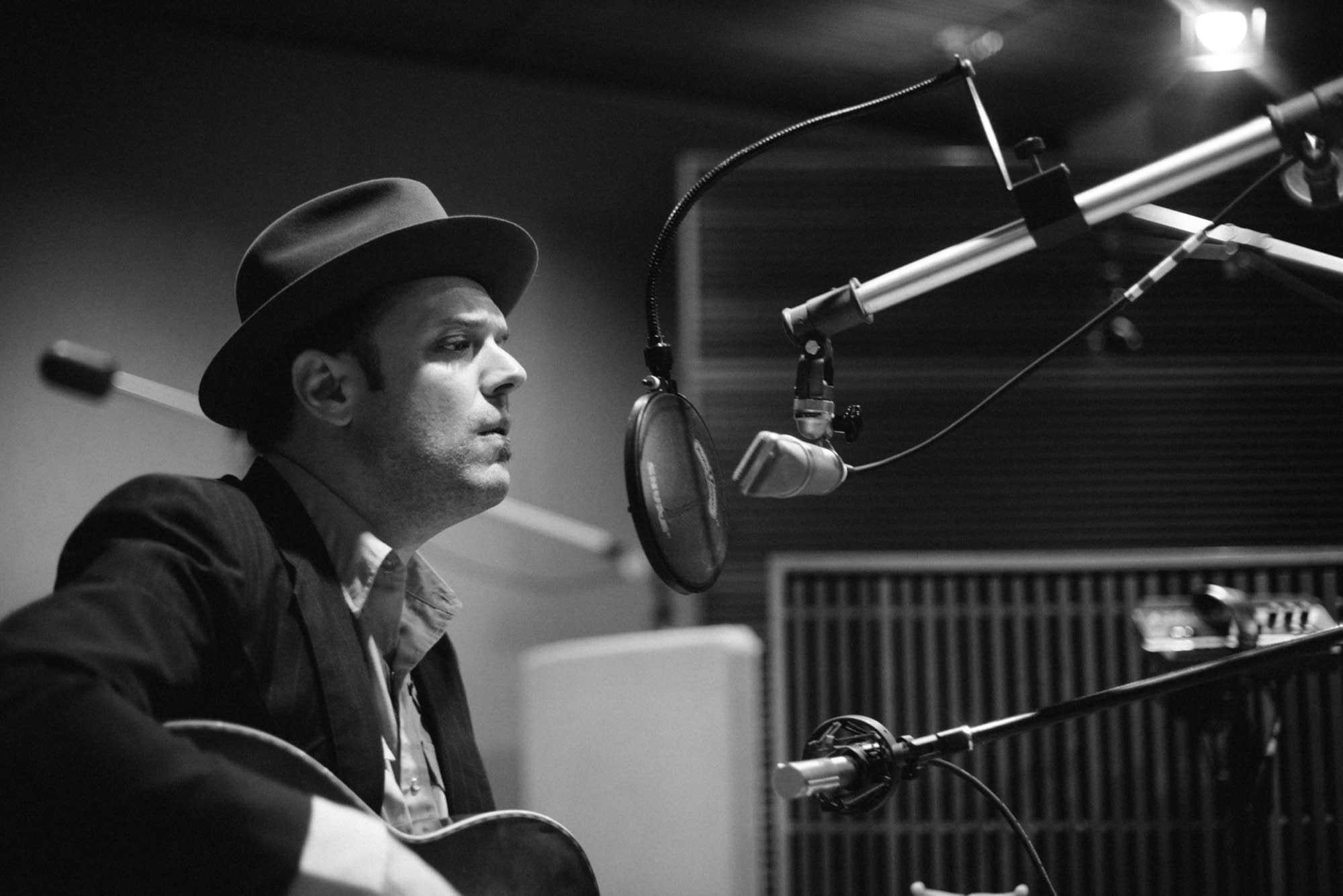 Mark Erelli performs in the Radio Heartland studio | The Current