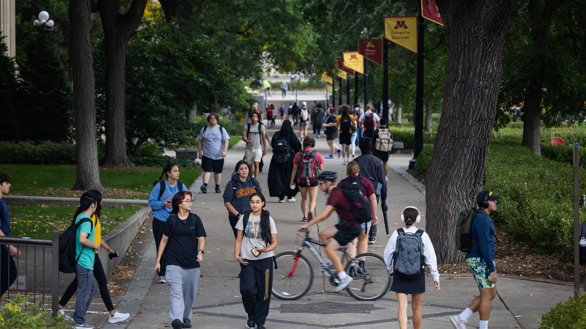 Robot delivery approved for the U of M campus | MPR News