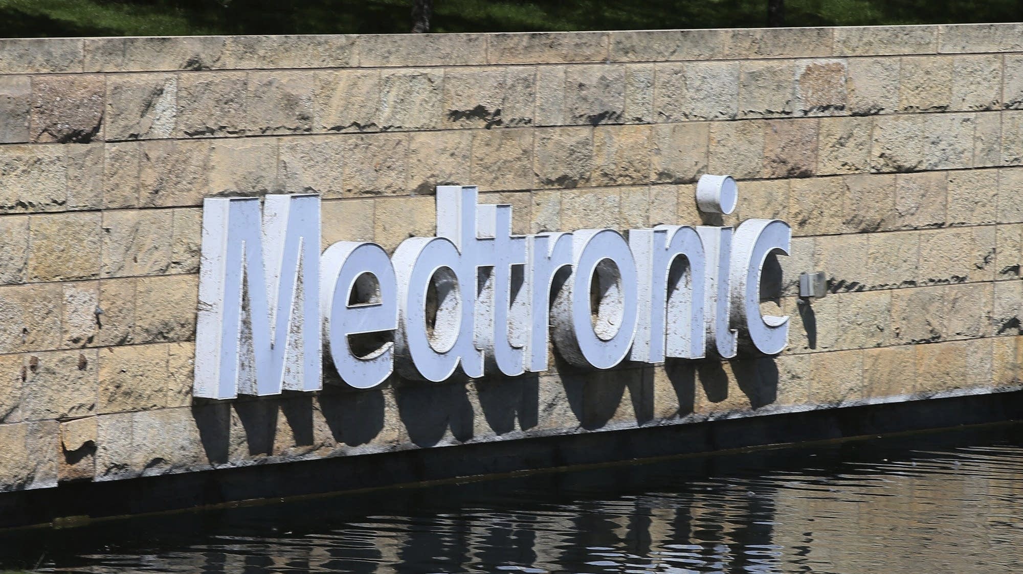 Medtronic lays off employees at Coon Rapids research lab | MPR News Medtronic lays off employees at Coon Rapids research lab | MPR News