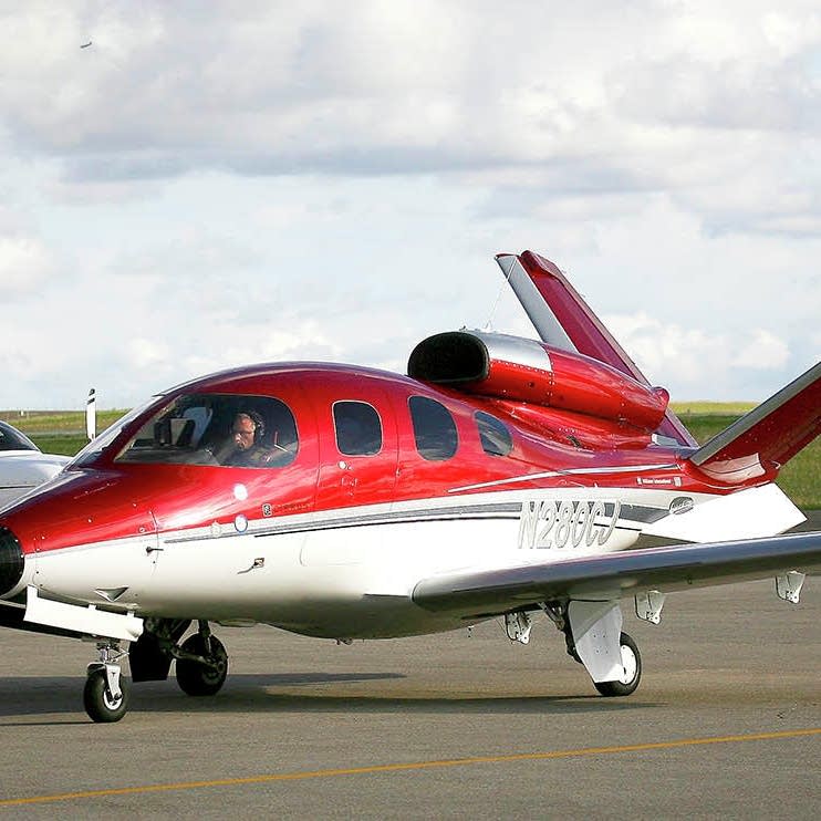 Cirrus Jet