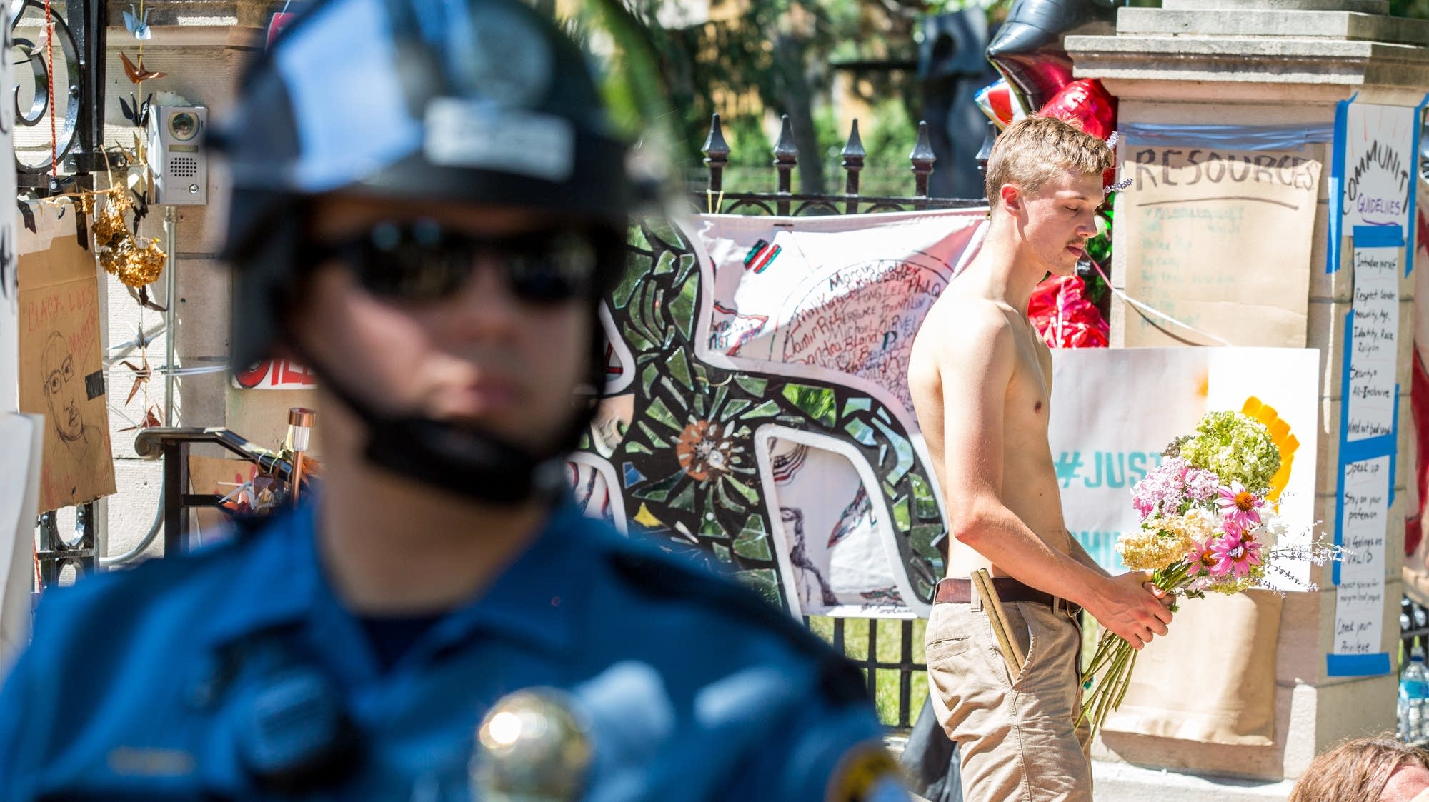Photos: Protesters and police face off in St. Paul | Minnesota Public ...