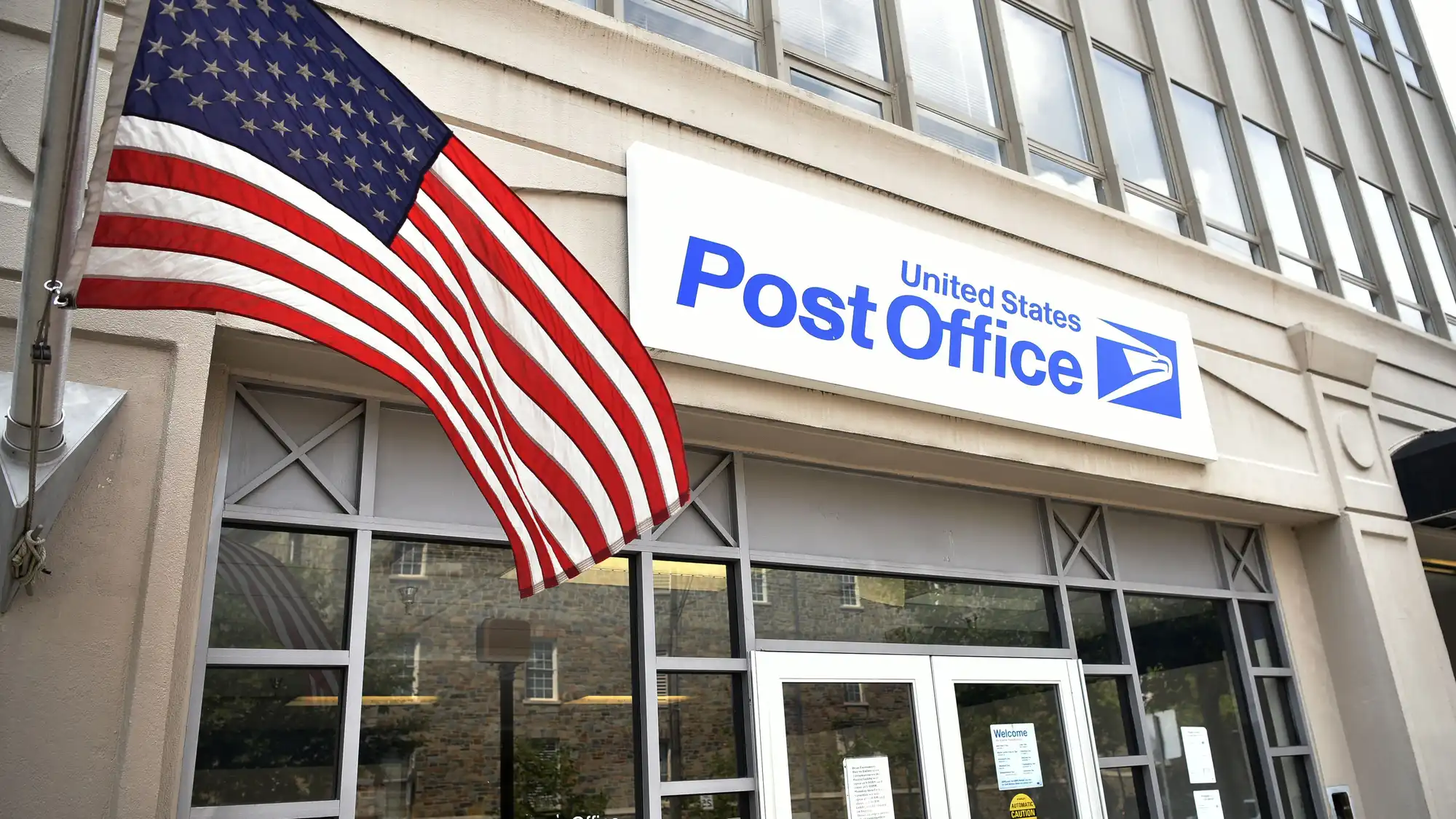 USPS pilots a public banking program